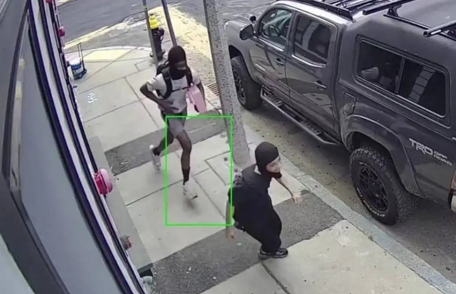 Two Kids Robbed at Gunpoint While Running Lemonade Stand – The Daily Crime
